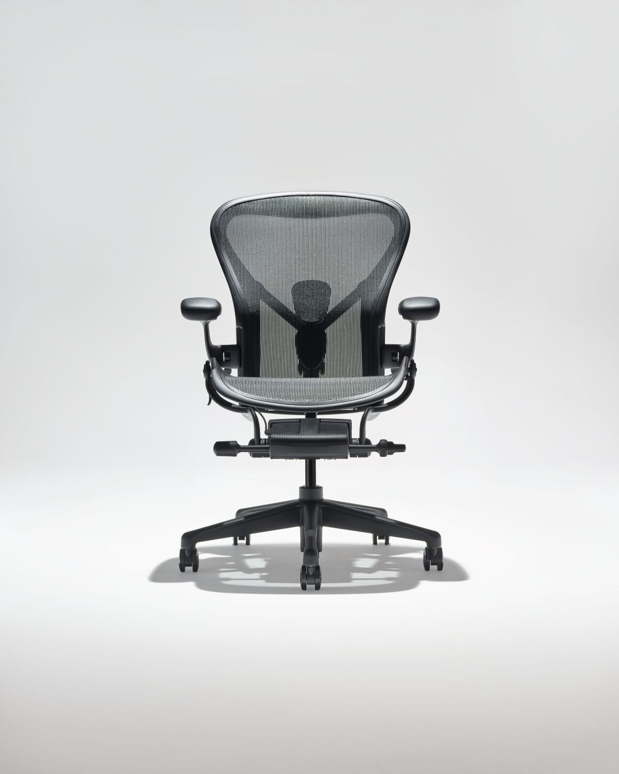 Herman Miller - Aeron Chair Remastered, Graphite | Ergonomic Solutions